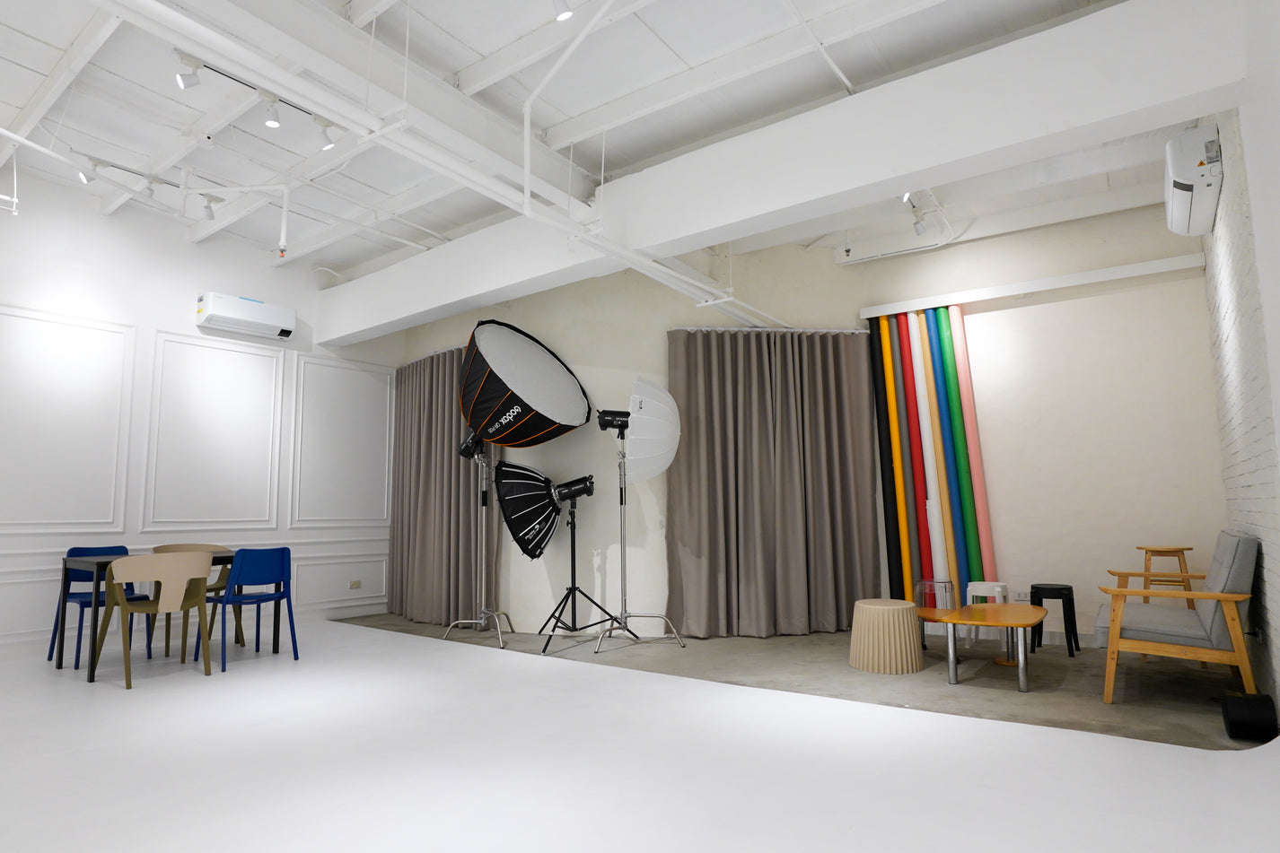 The Friday Club - Studio Rental